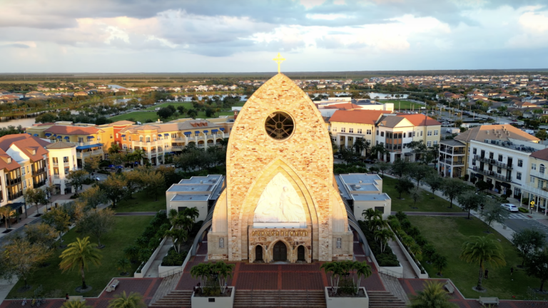 22 Pros and Cons of Living in Ave Maria Florida - HouseReal