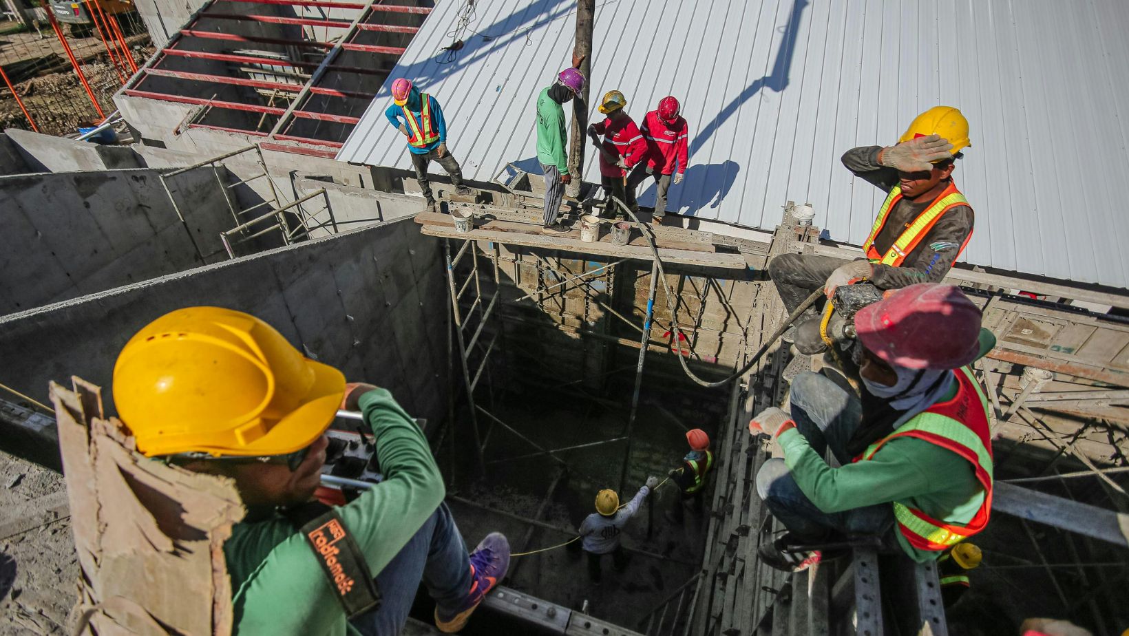 How to Handle Accidents Effectively at Construction Sites - Housereal